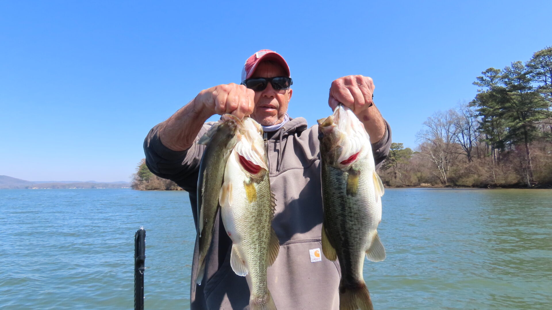 Go Ugly - Fish Lake Guntersville Guide Service